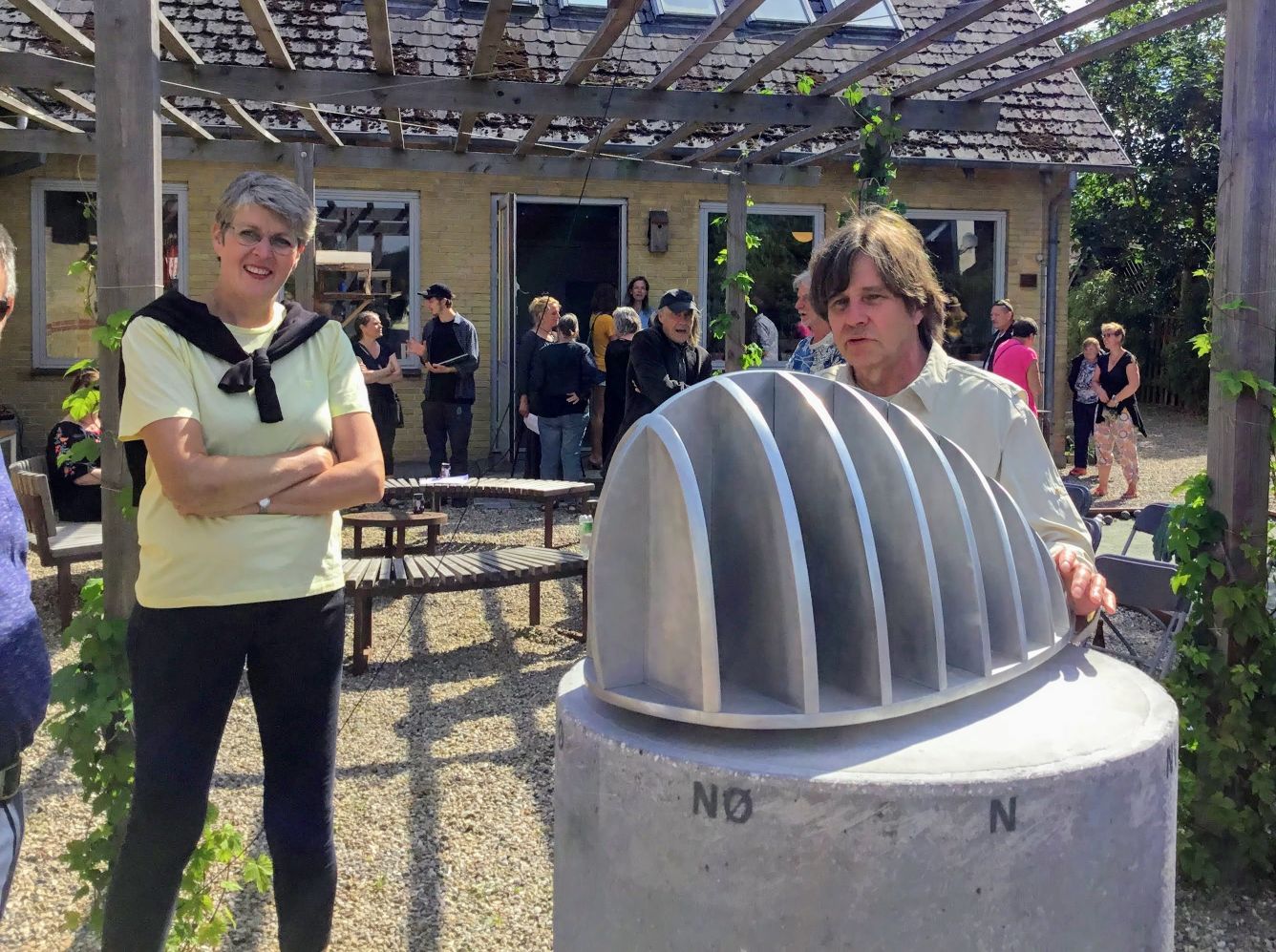 Lars Abrahamsens Kraniemuffe nu i Byens Rum – Galleri Svinestien